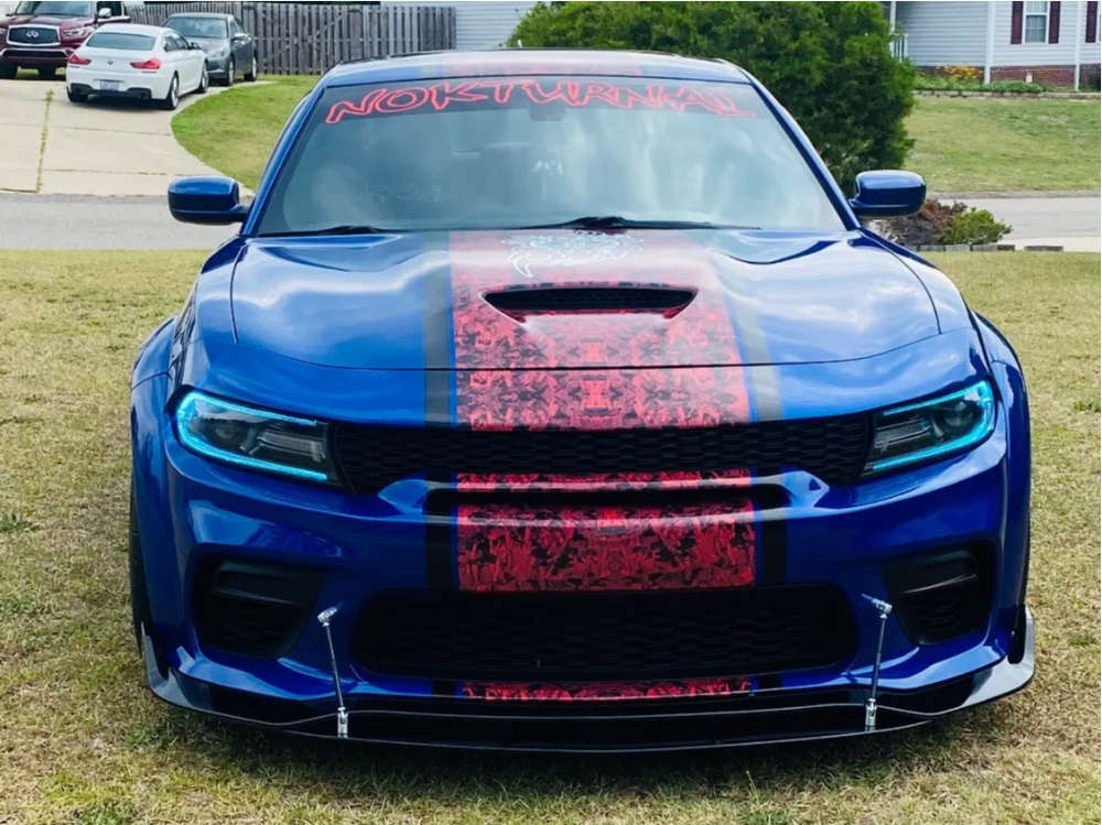 2019 Dodge Charger with 20x12 0 Ferrada CM1 and 305/35R20 Cooper Zeon ...