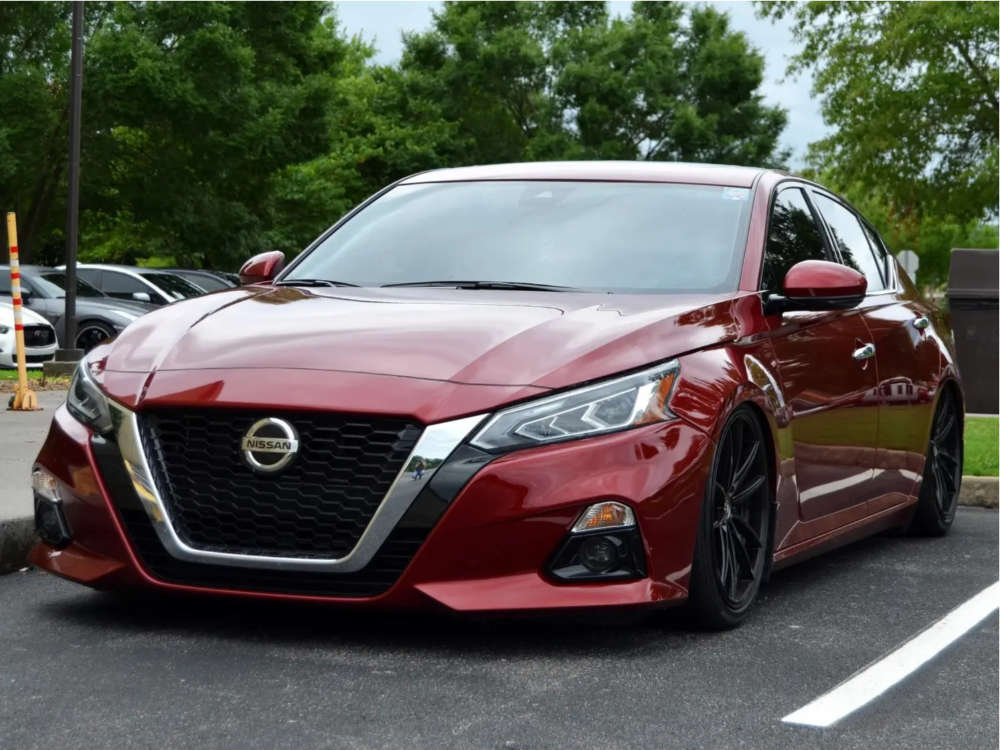 2021 Nissan Altima with 19x8.5 35 Konig Oversteer and 225/40R19 ...