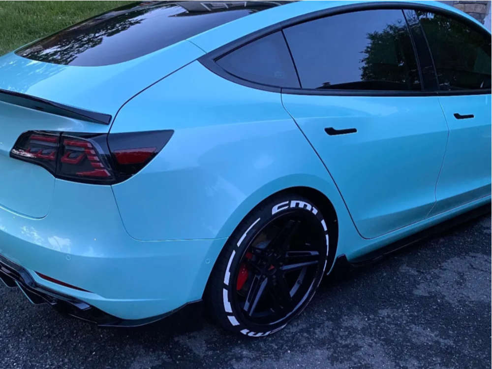 2022 Tesla 3 with 20x9 35 Ferrada CM1 and 245/45R20 Ohtsu Fp7000 and ...
