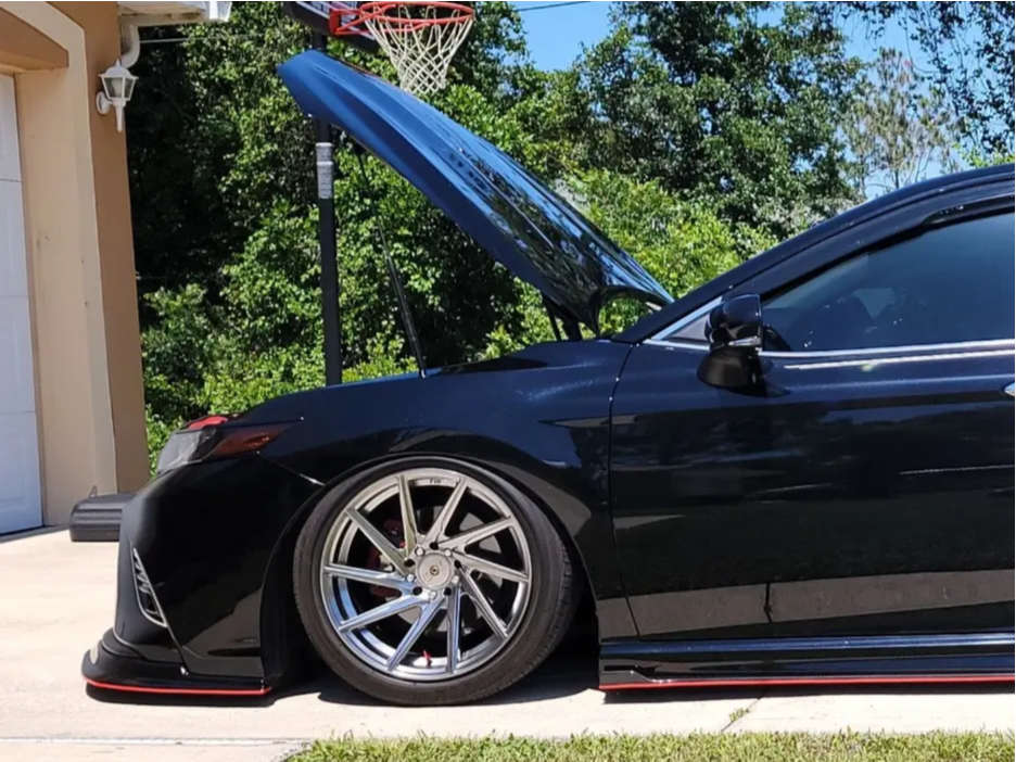 2020 Toyota Camry with 18x9.5 38 F1R F29 and 235/45R18 Bridgestone ...