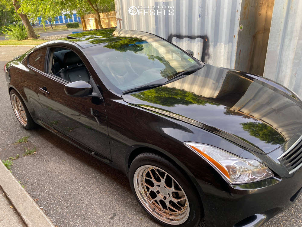 2010 INFINITI G37 with 19x10.5 25 Aodhan Ds01 and 235/40R19 Continental ...