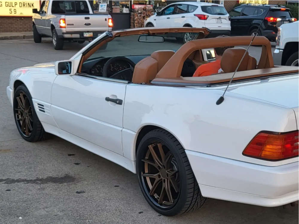 1992 Mercedes-Benz 500SL with 19x8.5 25 Ferrada FR2 and 235/35R19 ...