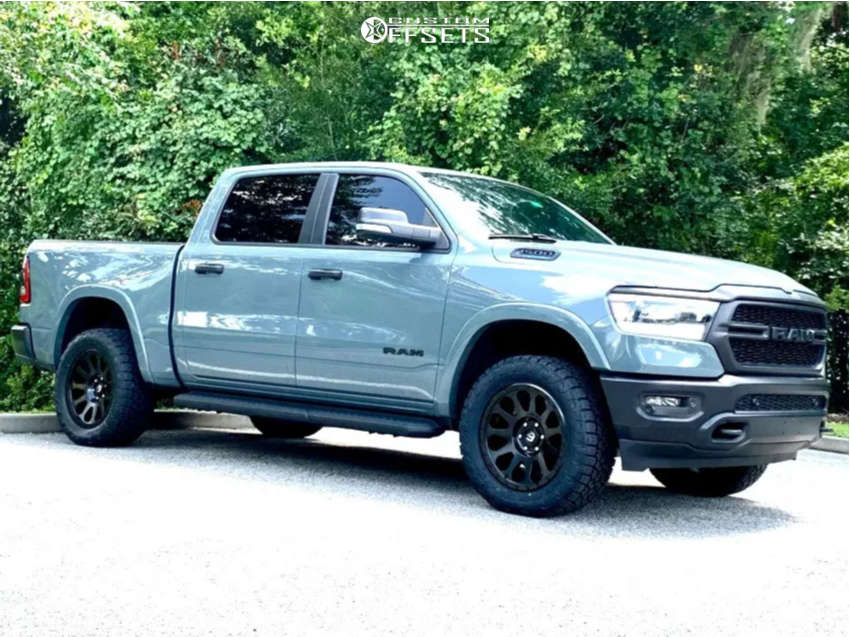 2021 Ram 1500 with 20x9 1 Fuel Vector and 33/12.5R20 Toyo Tires Open ...