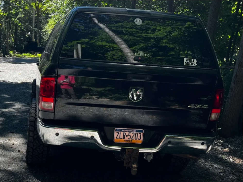 2015 Ram 2500 with 20x10 -18 XD Xd858 and 35/11.5R20 Nitto Recon ...