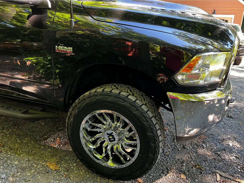 2015 Ram 2500 with 20x10 -18 XD Xd858 and 35/11.5R20 Nitto Recon ...