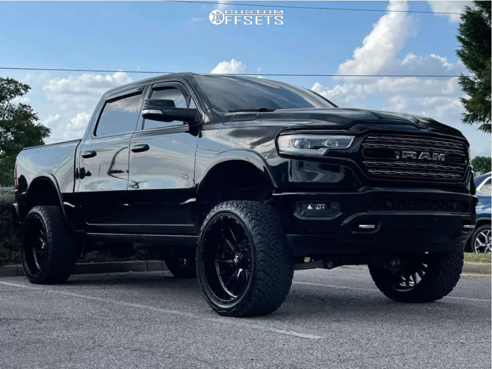 2020 Ram 1500 with 24x12 -44 TIS 547B and 35/13.5R24 Venom Power Terra ...