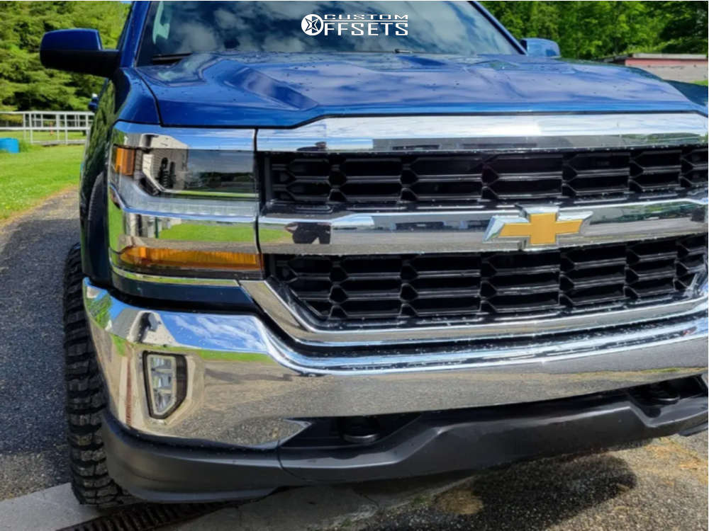 2018 Chevrolet Silverado 1500 with 20x10 -19 Ballistic Rage 959 and 33/ ...
