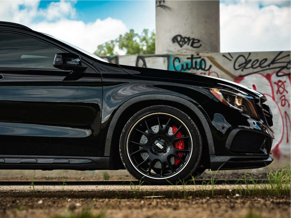 2015 Mercedes-Benz GLA45 AMG with 19x8 40 BBS Chr and 235/35R19 ...
