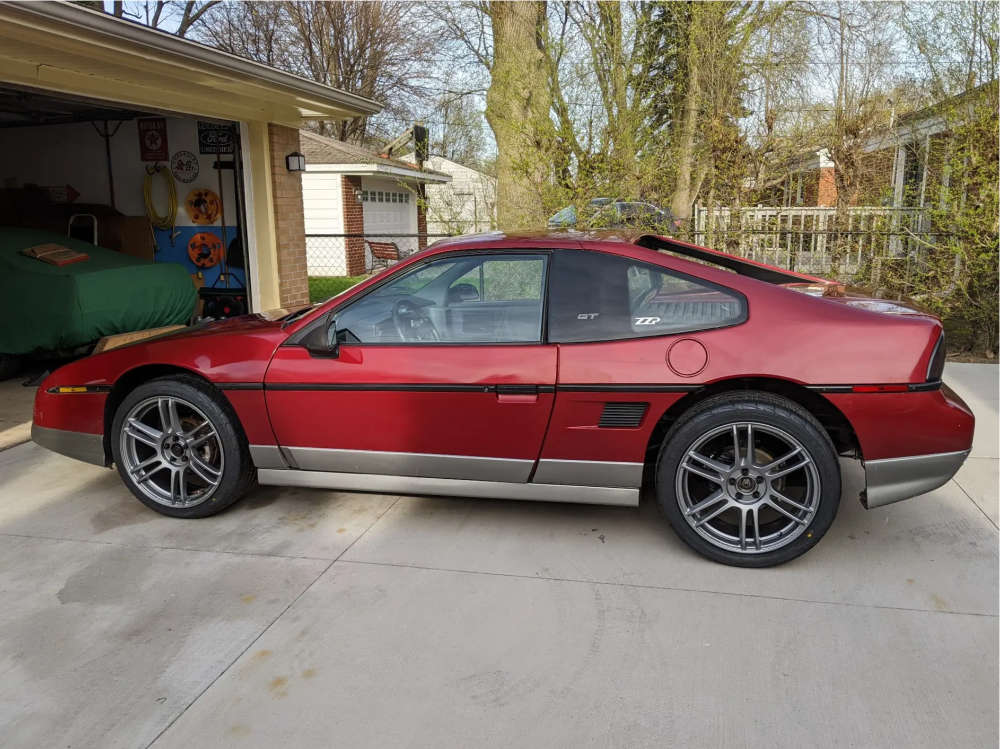 1987 Pontiac Fiero with 18x8 45 Enkei Tsr-6 and 225/40R18 Firestone ...