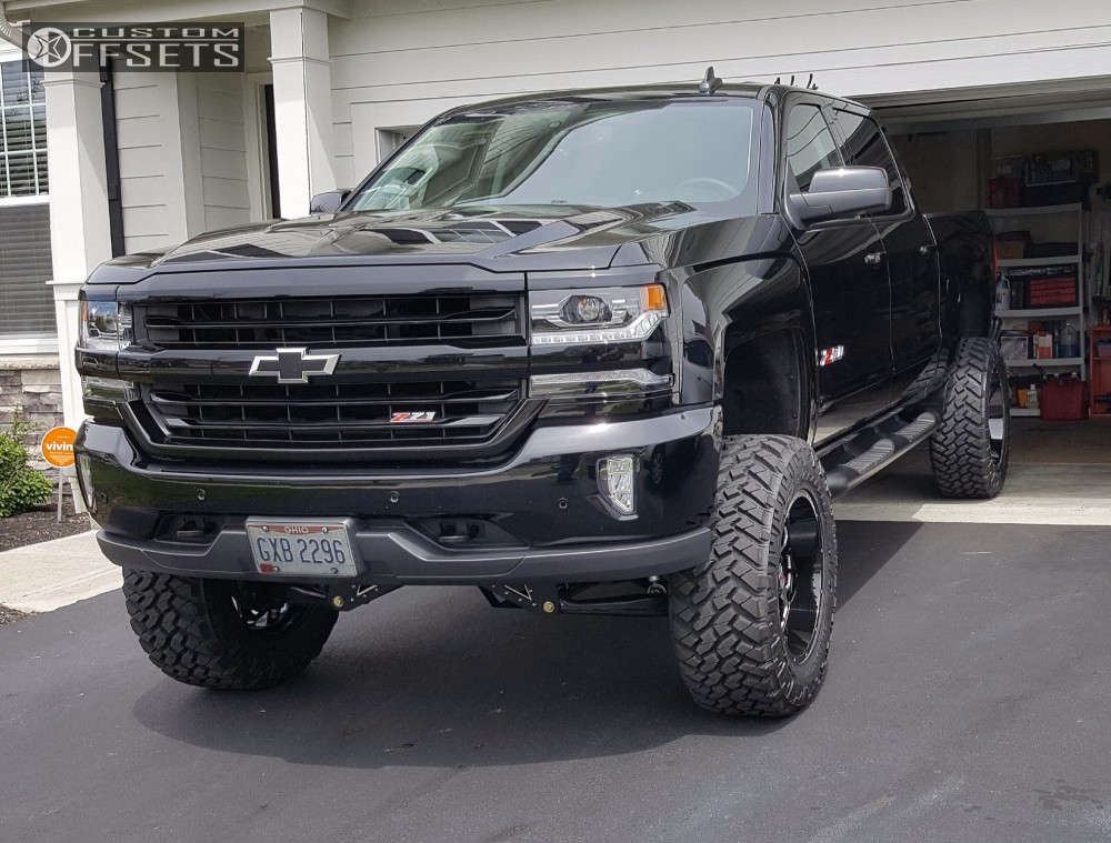 2016 Chevrolet Silverado 1500 with 20x10 -24 XD Xd825 and 35/12.5R20 ...