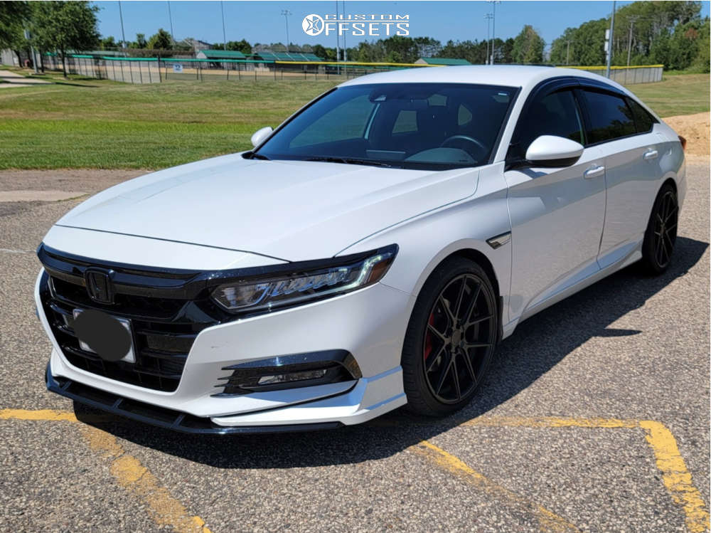 2018 Honda Accord with 20x9 32 Aodhan Aff3 and 245/35R20 Toyo Tires ...