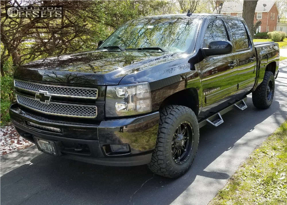 2009 Chevrolet Silverado 1500 with 18x9 -12 Fuel Hostage and 285/65R18 ...
