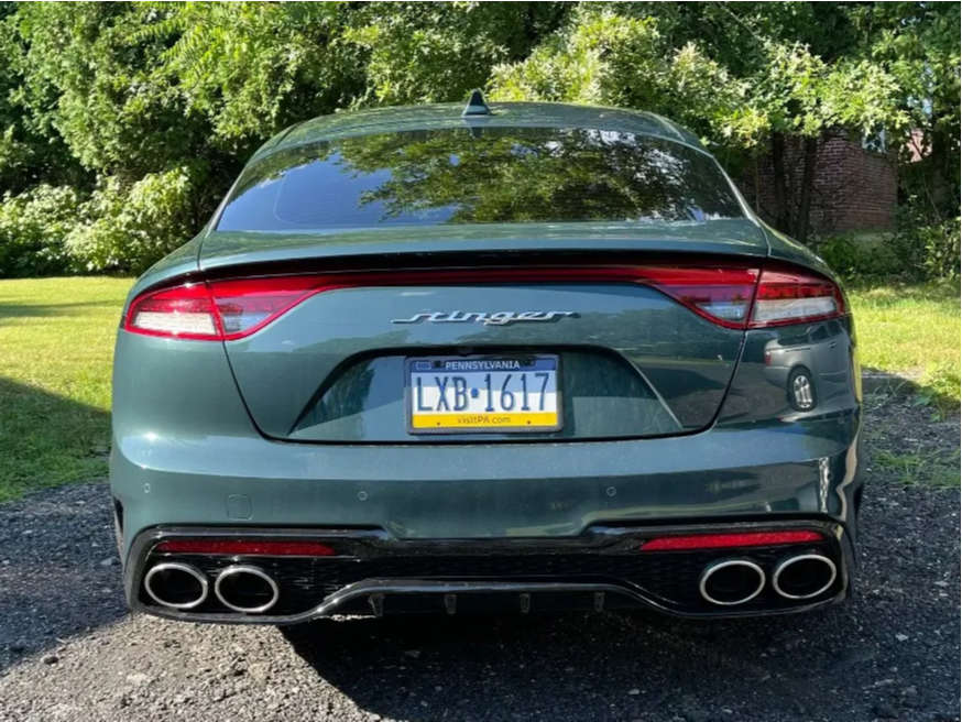 2022 Kia Stinger with 20x9 35 Ferrada CM2 and 255/35R20 Continental Extremecontact Dws06 Plus ...