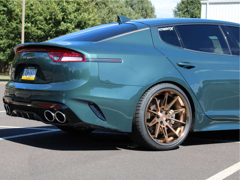 2022 Kia Stinger with 20x9 35 Ferrada CM2 and 255/35R20 Continental Extremecontact Dws06 Plus ...