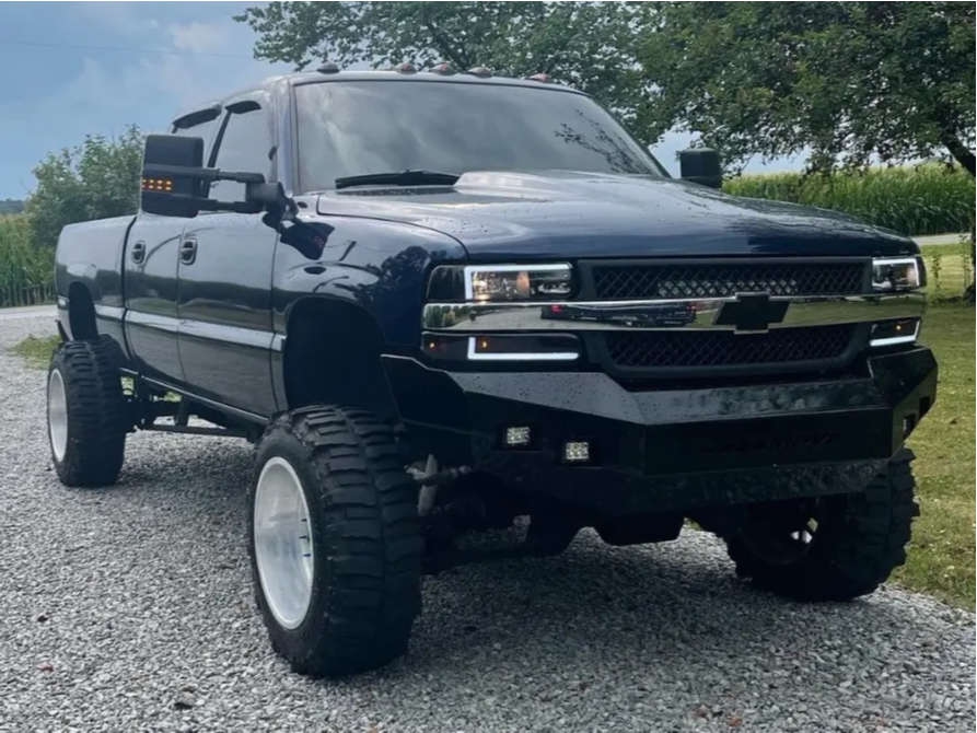2001 Chevrolet Silverado 2500 HD with 20x12 -43 Fuel Triton and 35/12 ...