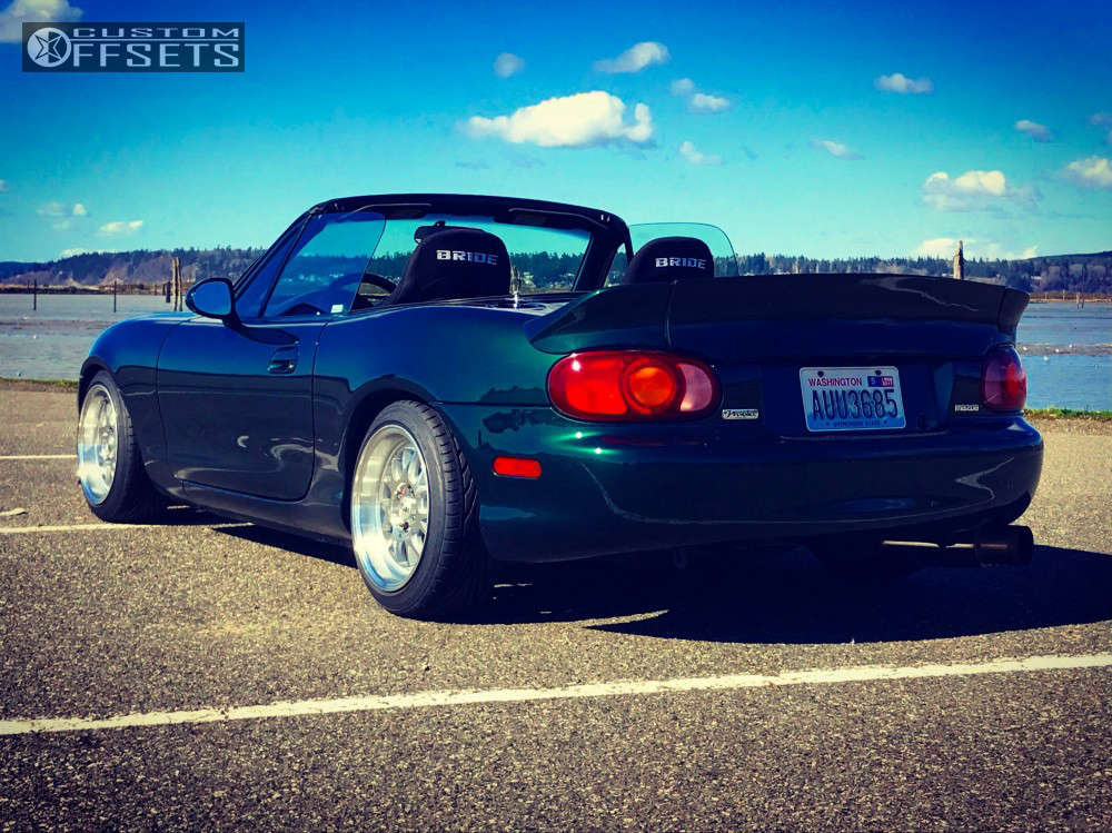 2000 Mazda MX-5 Miata with 15x8 25 Neoz 5002 and 195/45R15 Toyo Tires ...