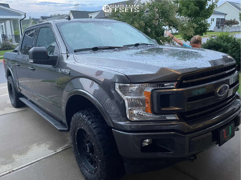 2019 Ford F-150 with 18x9 18 Vision Rocker and 33/12.5R18 Toyo Tires ...