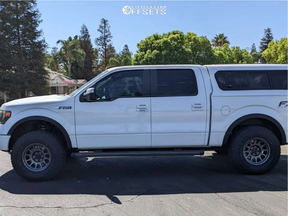 2014 Ford F-150 with 17x8.5 0 Method MR703 and 285/70R17 Falken ...