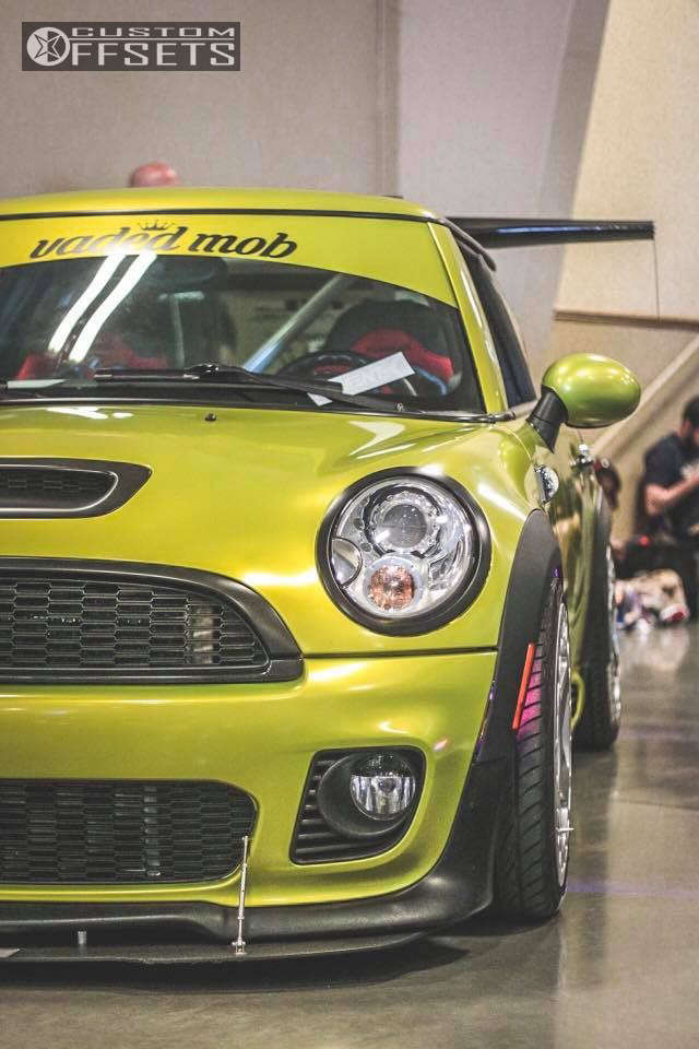 2008 Mini Cooper with 17x8 40 Fifteen52 TurboMac and 205/35R17 Yokohama ...