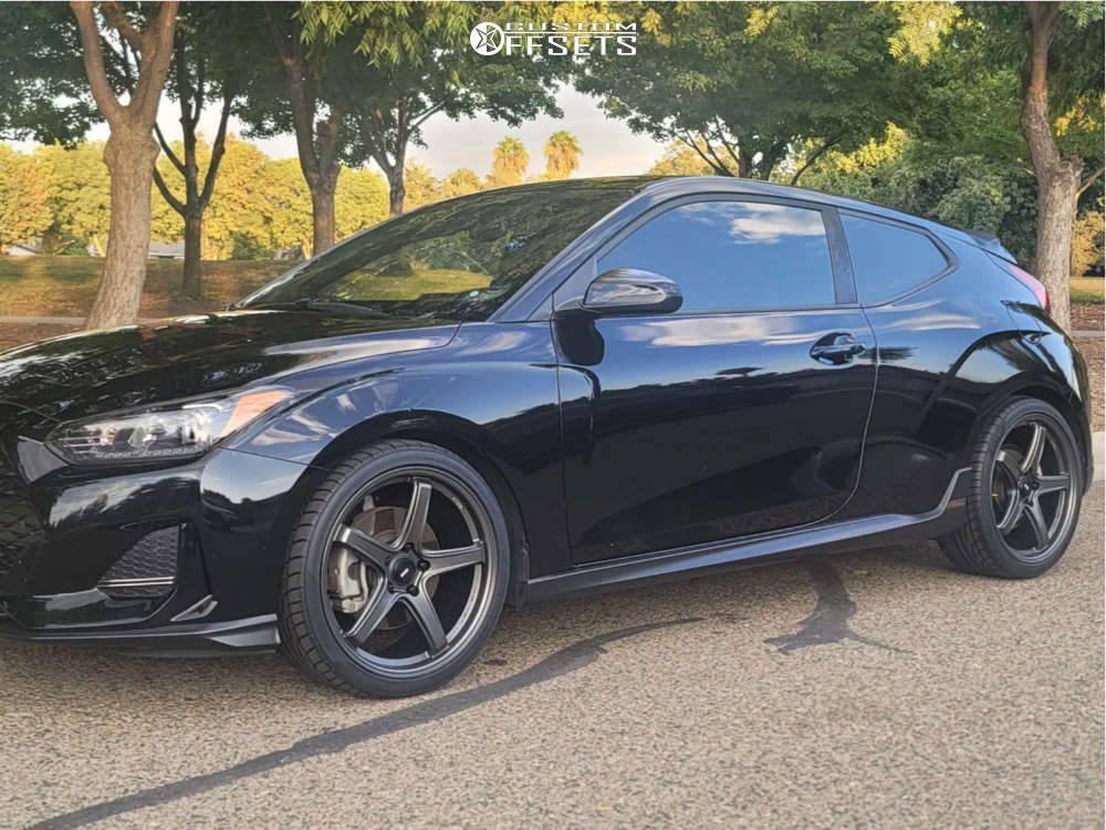 2019 Hyundai Veloster with 19x8.5 43 Konig Neoform and 235/35R19 Ohtsu ...