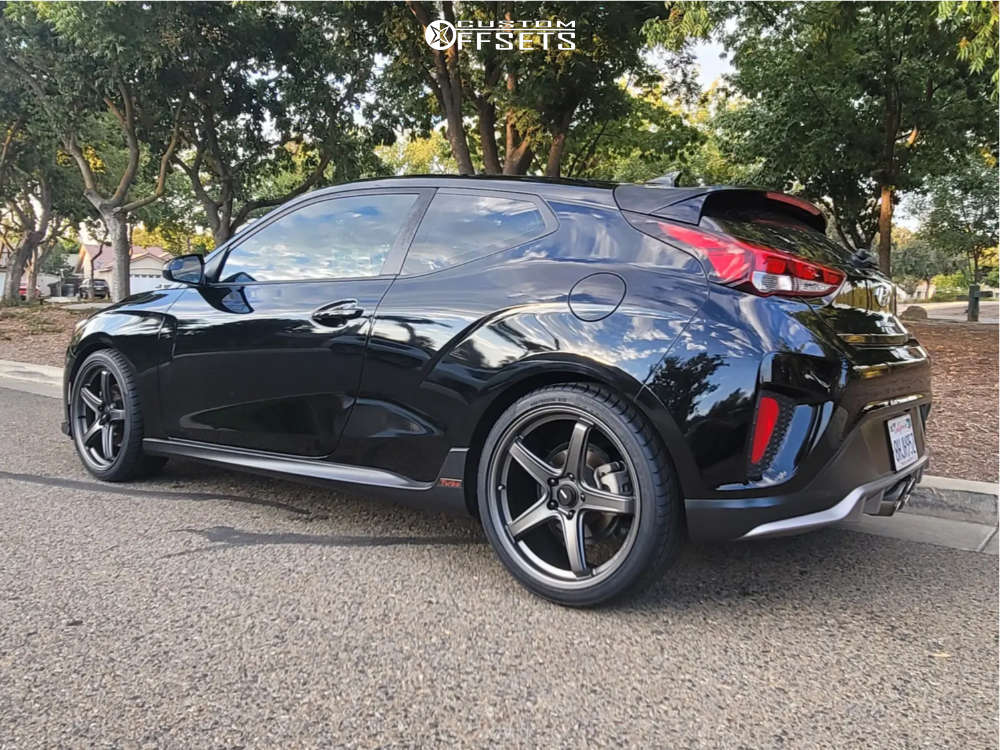 2019 Hyundai Veloster with 19x8.5 43 Konig Neoform and 235/35R19 Ohtsu ...
