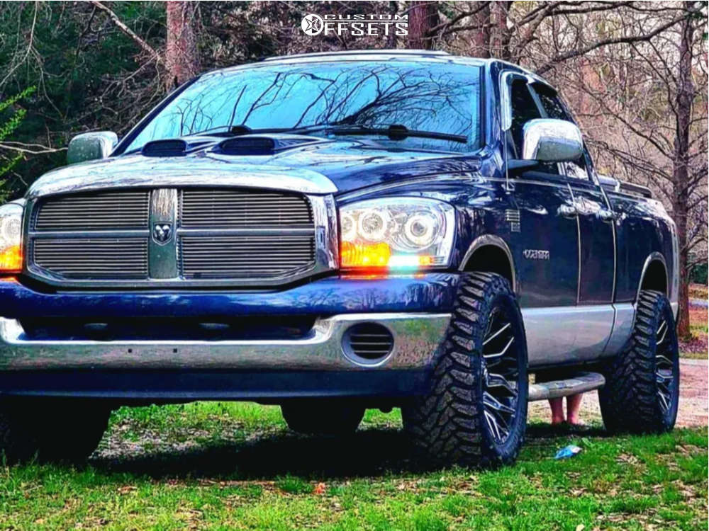 2006 Dodge Ram 1500 with 20x10 -18 Fuel Twitch and 33/12.5R20 Venom ...