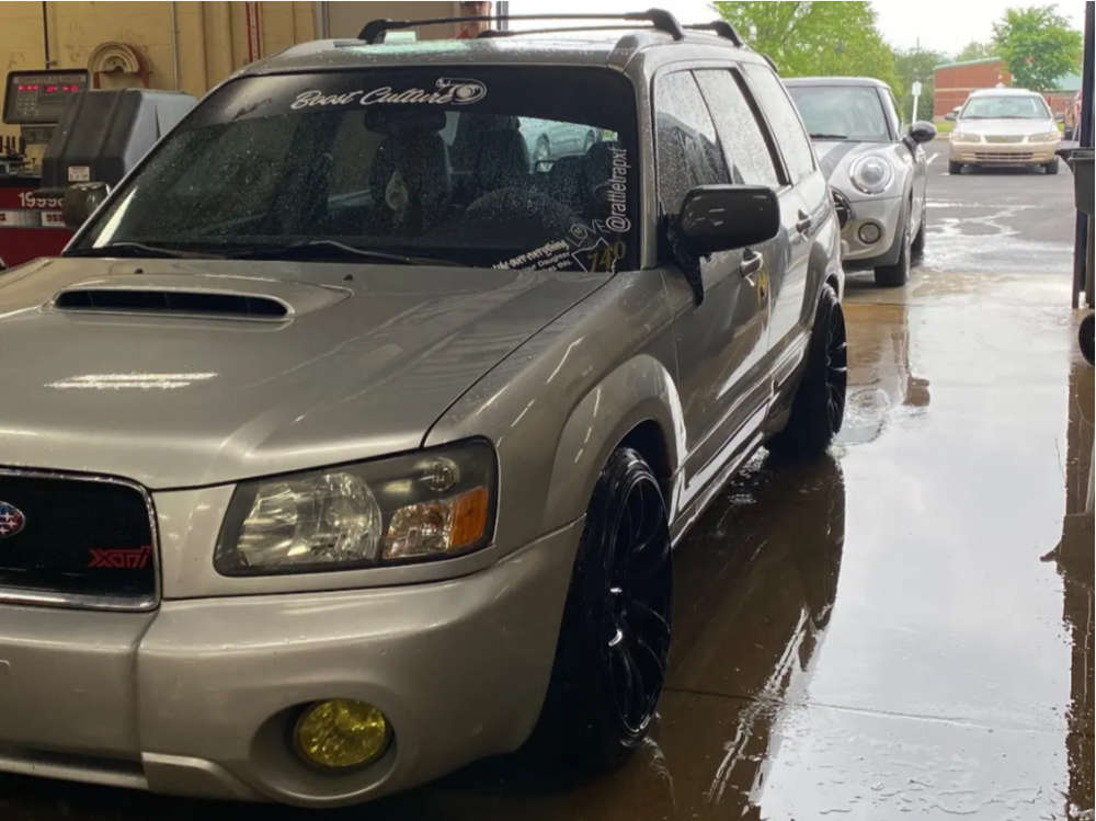 2005 Subaru Forester with 18x9.5 35 Vors Tr4 and 215/40R18 Federal ...