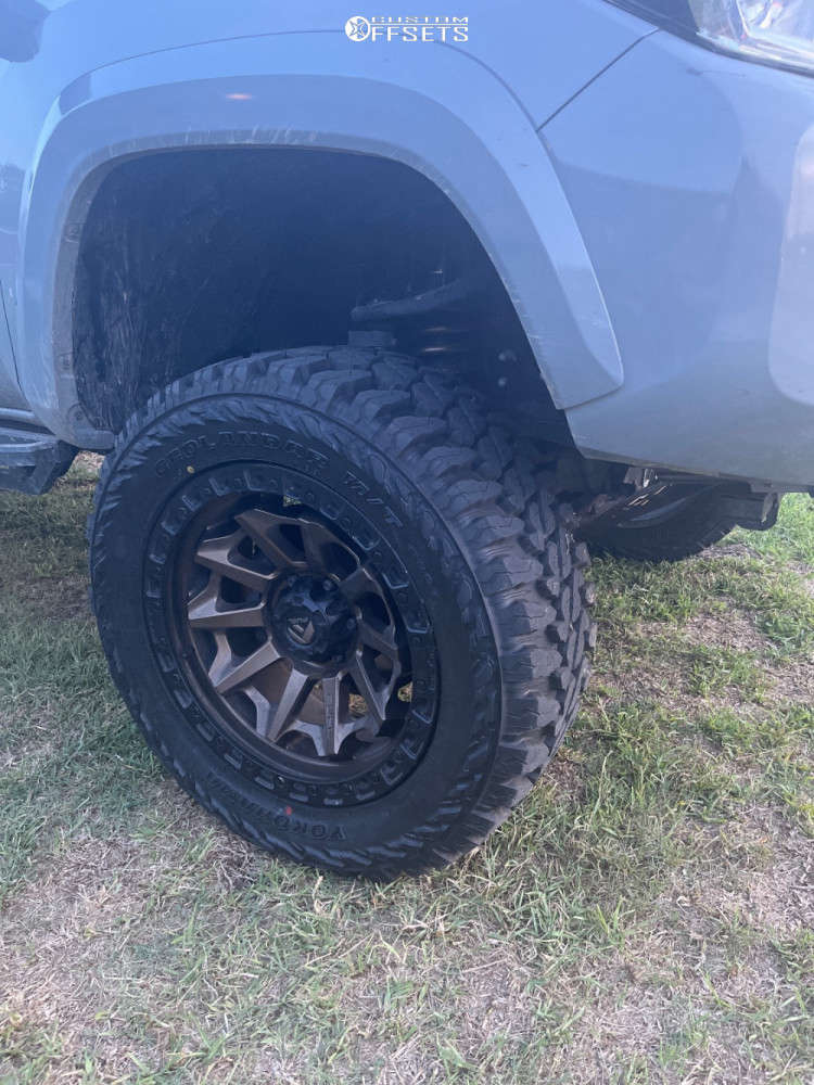 2020 Toyota Tacoma with 20x9 1 Fuel Covert and 33/12.5R20 Yokohama ...