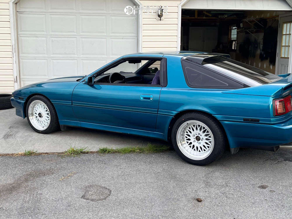 1989 Toyota Supra with 17x8.5 15 JNC Jnc004 and 245/40R17 Forceum Hena ...