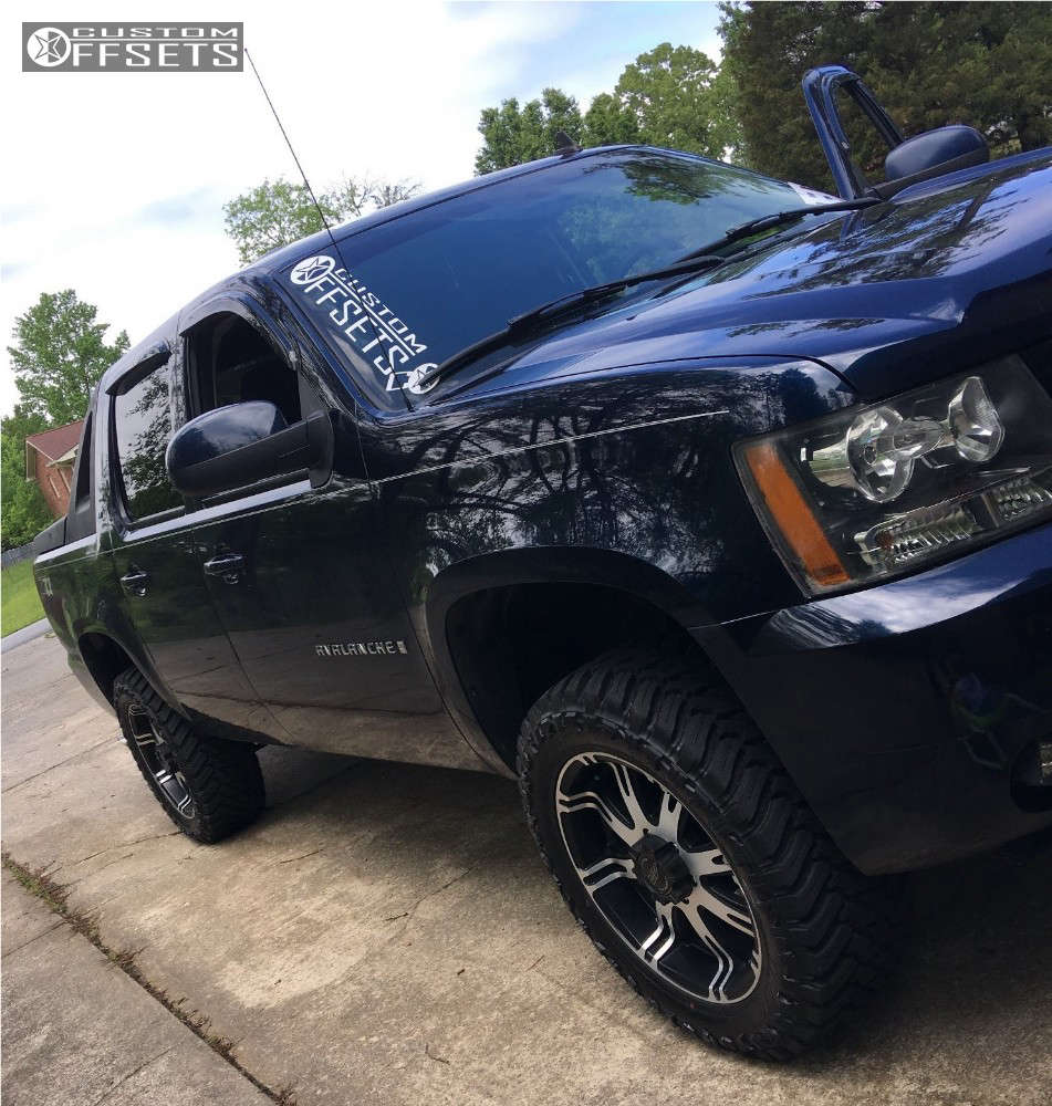 2007 Chevrolet Avalanche with 20x9 0 American Racing Ar708 and 33/12 ...