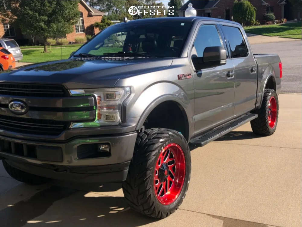 2018 Ford F-150 with 22x10 -19 Fuel Triton and 35/12.5R22 Federal ...
