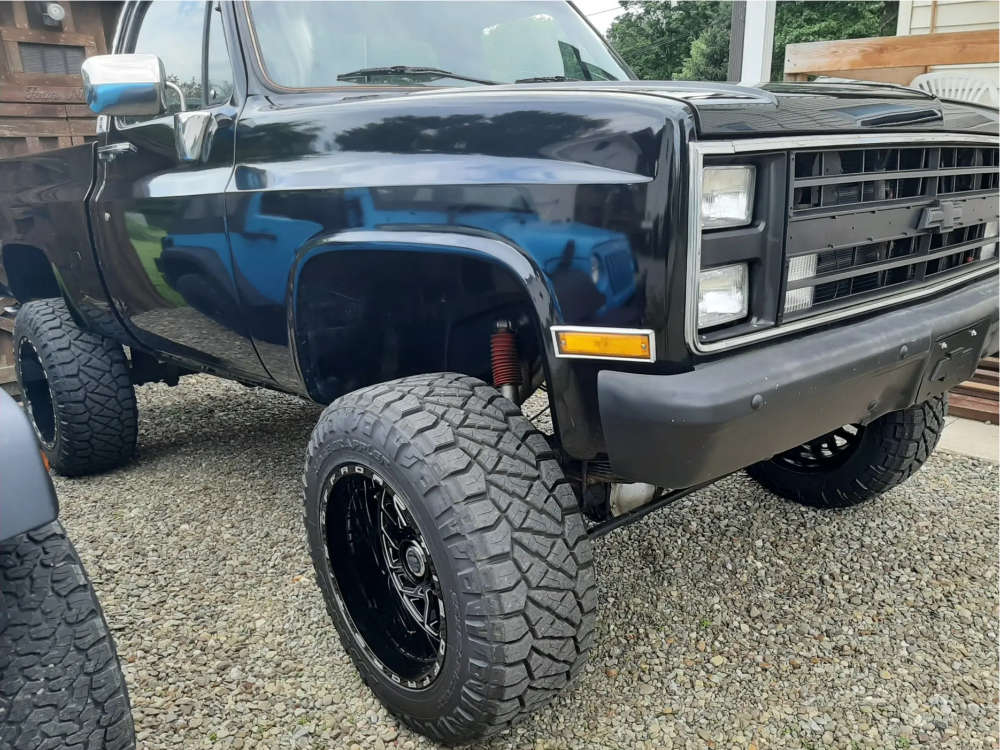 1986 Chevrolet K20 with 20x12 -44 TIS 544BM and 35/12.5R20 Nitto Ridge ...