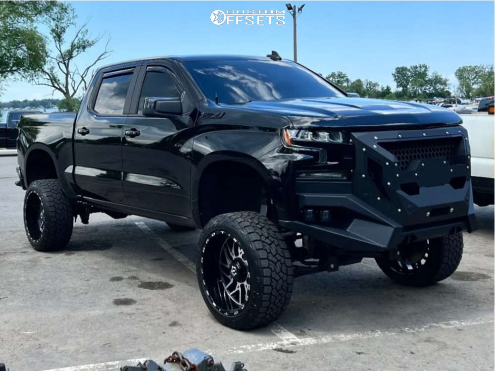 2021 Chevrolet Silverado 1500 with 22x14 -76 TIS 544MB and 33/12.5R22 Toyo Tires Open Country A ...