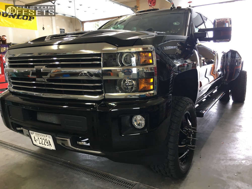 2017 Chevrolet Silverado 3500 HD with 20x8.25 -176 Fuel Cleaver and 295 ...