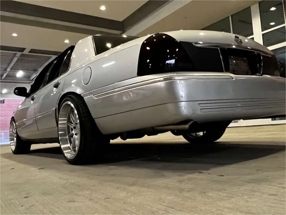 2003 Mercury Grand Marquis with 20x9 35 XXR 527d and 245/40R20 Lexani ...