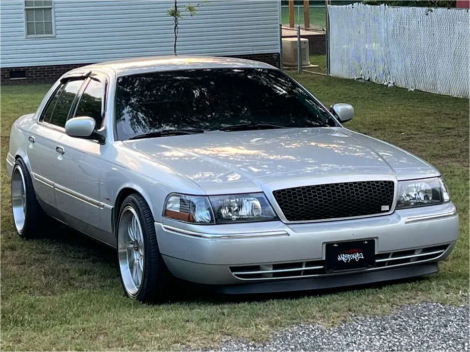 2003 Mercury Grand Marquis with 20x9 35 XXR 527d and 245/40R20 Lexani LX-Twenty and Lowering ...
