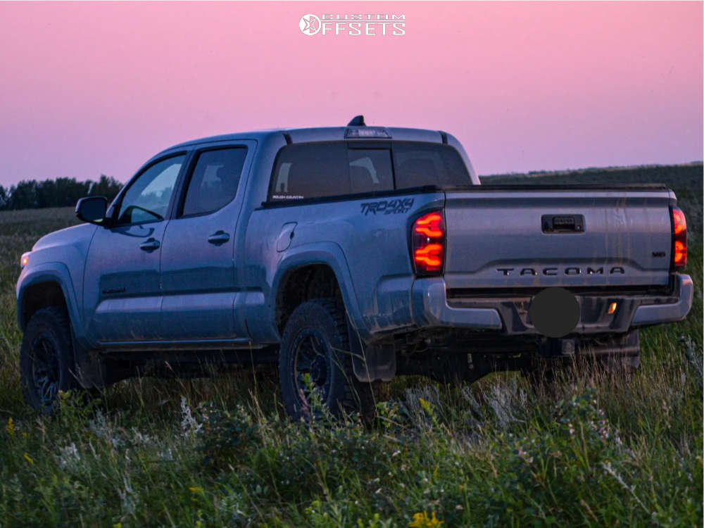 2021 Toyota Tacoma with 17x8 0 Fast HD Menace and 265/70R17 Goodyear ...