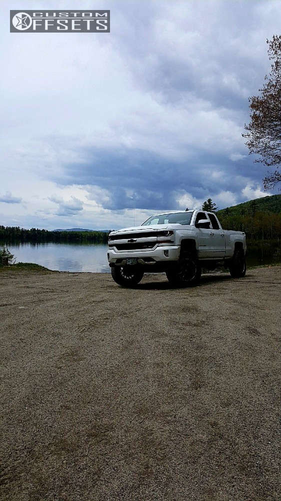 2017 Chevrolet Silverado 1500 with 20x10 -25 Grid GD02 and 35/12.5R20 ...