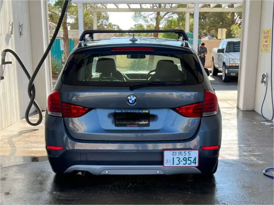 2015 BMW X1 with 17x7.5 40 Mach Mp42 and 225/50R17 Kumho Ecsta Pa51 and ...