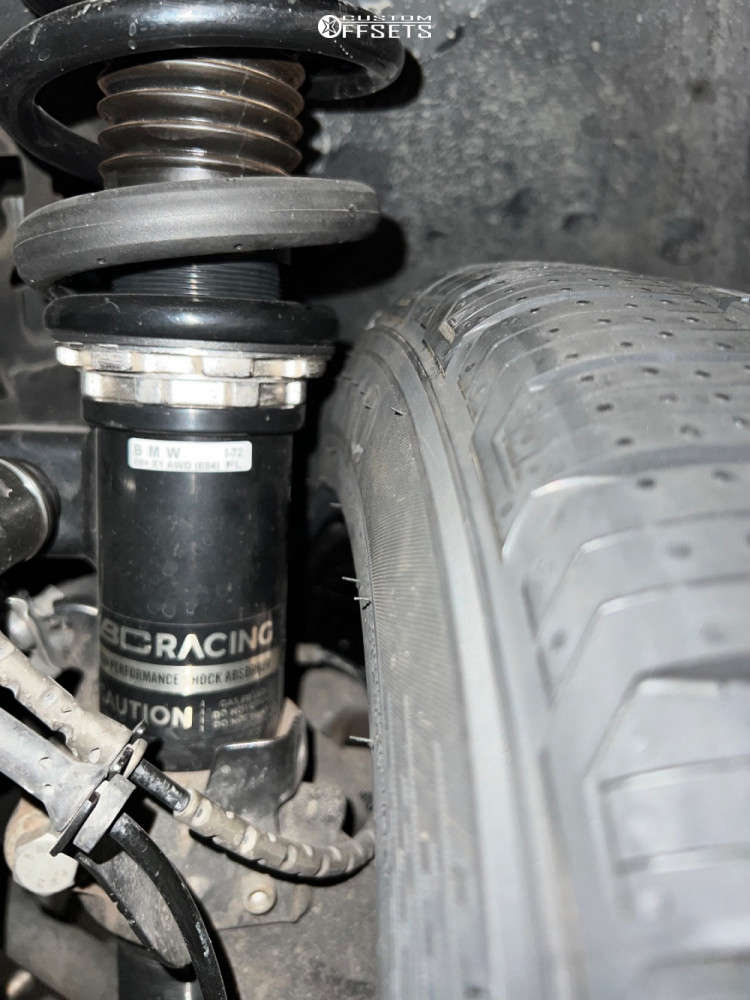 2015 BMW X1 with 17x7.5 40 Mach Mp42 and 225/50R17 Kumho Ecsta Pa51 and ...