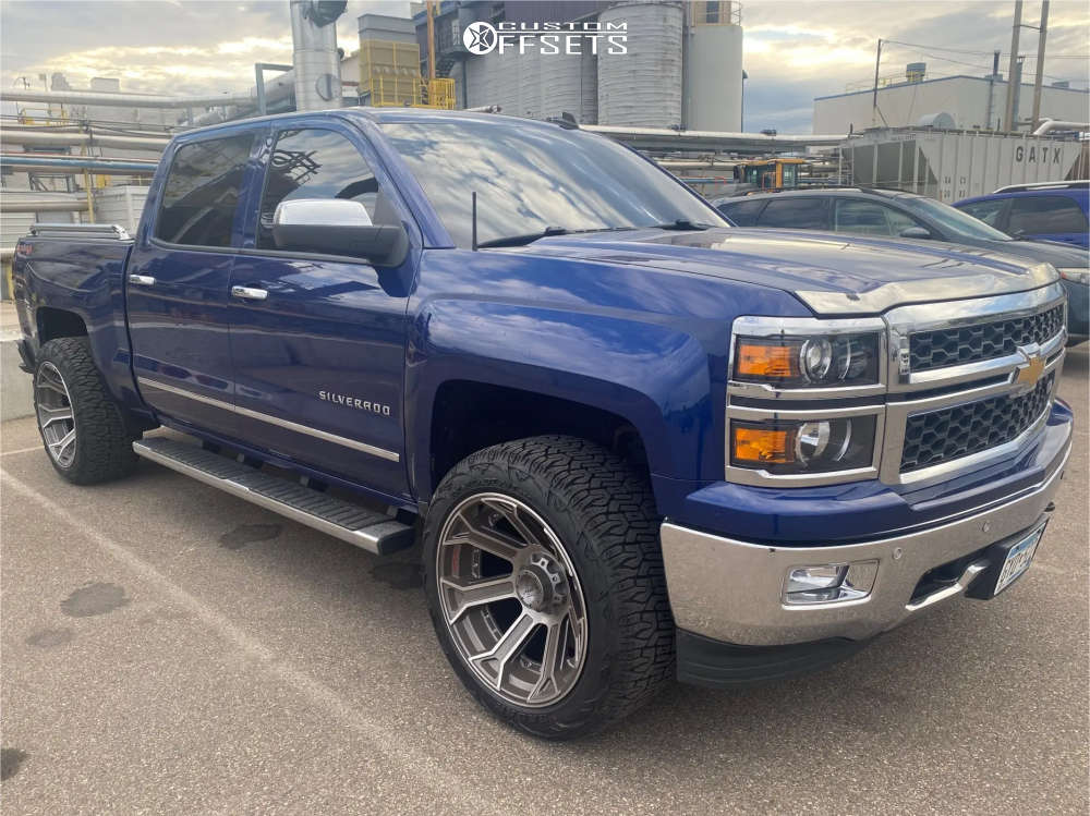 2014 Chevrolet Silverado 1500 with 22x12 -44 4Play 4P70 and 33/12.5R22 ...