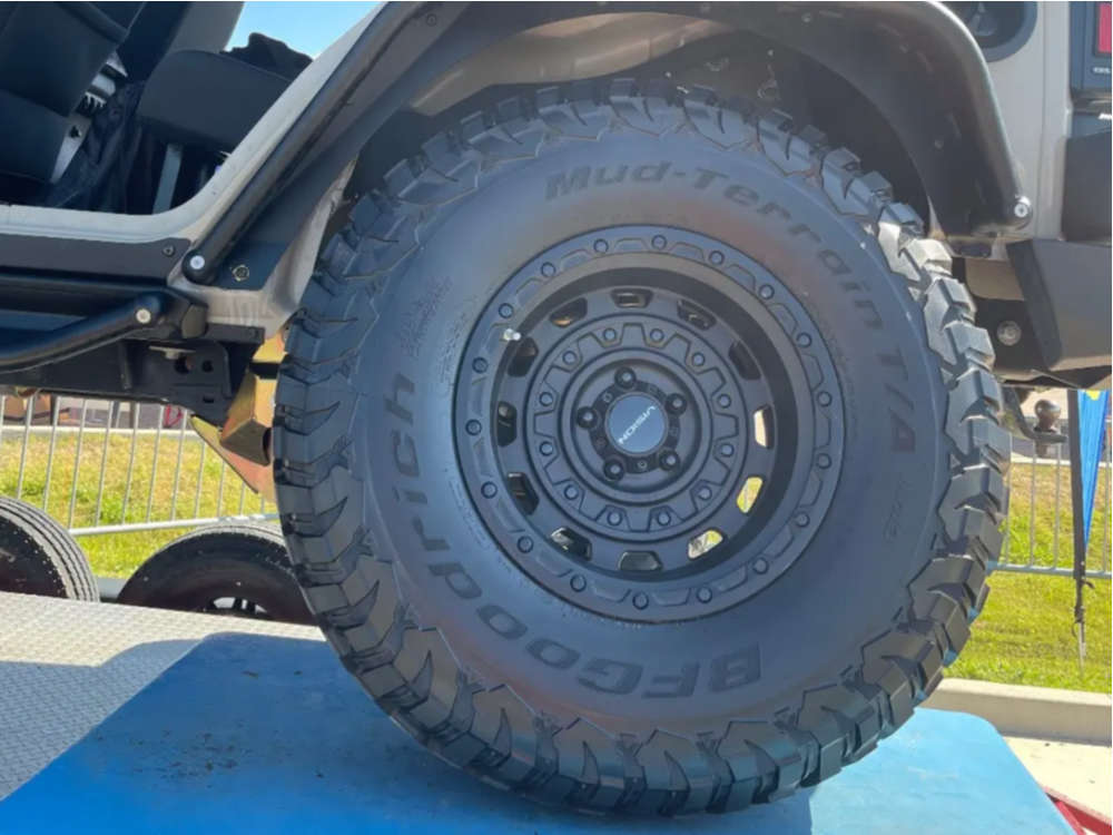 2016 Jeep Wrangler with 17x10 -25 Vision Tactical and 37/12.5R17 ...