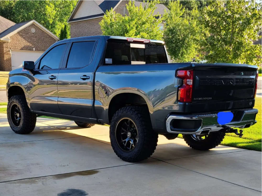 2019 Chevrolet Silverado 1500 with 20x10 -19 Hostile Rage and 35/12 ...