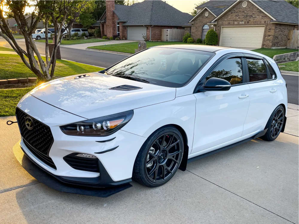 2020 Hyundai Elantra GT with 18x8.5 45 Konig Ampliform and 245/45R18 ...