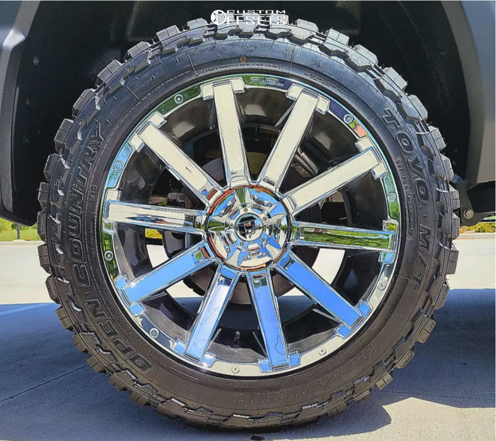 2020 Ram 1500 with 22x12 -44 Fuel Contra and 35/12.5R22 Toyo Tires Open ...