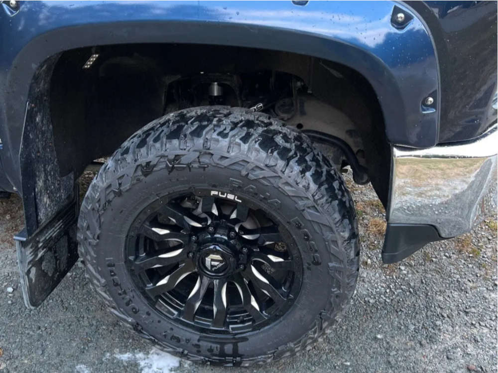 2020 Chevrolet Silverado 2500 HD with 20x10 -18 Fuel Blitz and 35/12 ...