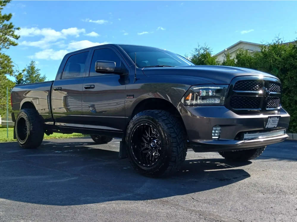 2018 Ram 1500 with 20x12 -51 Vision Brawl and 35/12.5R20 Toyo Tires ...