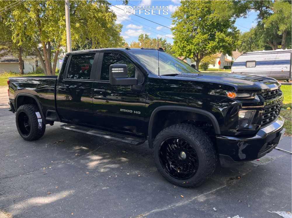 2022 Chevrolet Silverado 2500 HD with 22x12 -44 TIS 561B and 35/12.5R22 ...