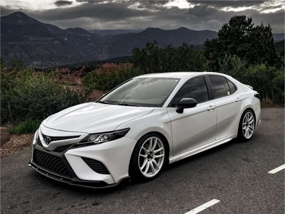 2020 Toyota Camry with 19x9.5 35 Vors Tr4 and 235/40R19 Continental ...
