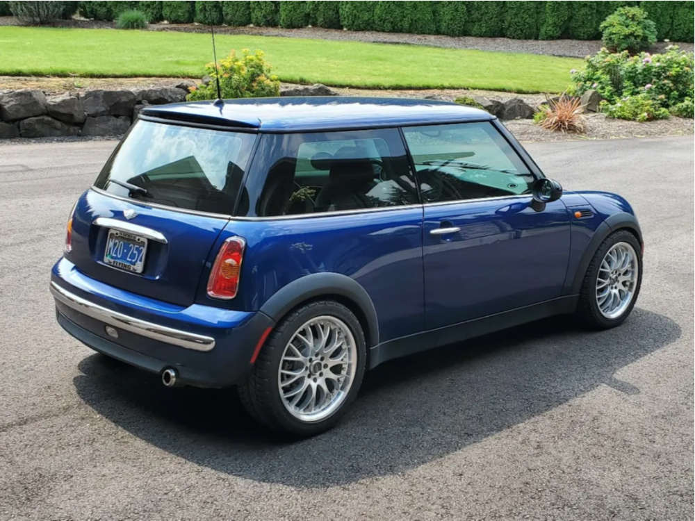 2004 Mini Cooper with 17x7.5 42 Drag Dr19 and 225/45R17 BFGoodrich G ...